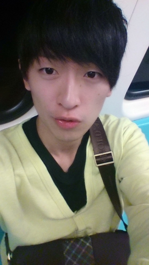 Re: [問卦] 有沒有八卦版最帥的鄉民是誰...轉自PTT-Gossiping板